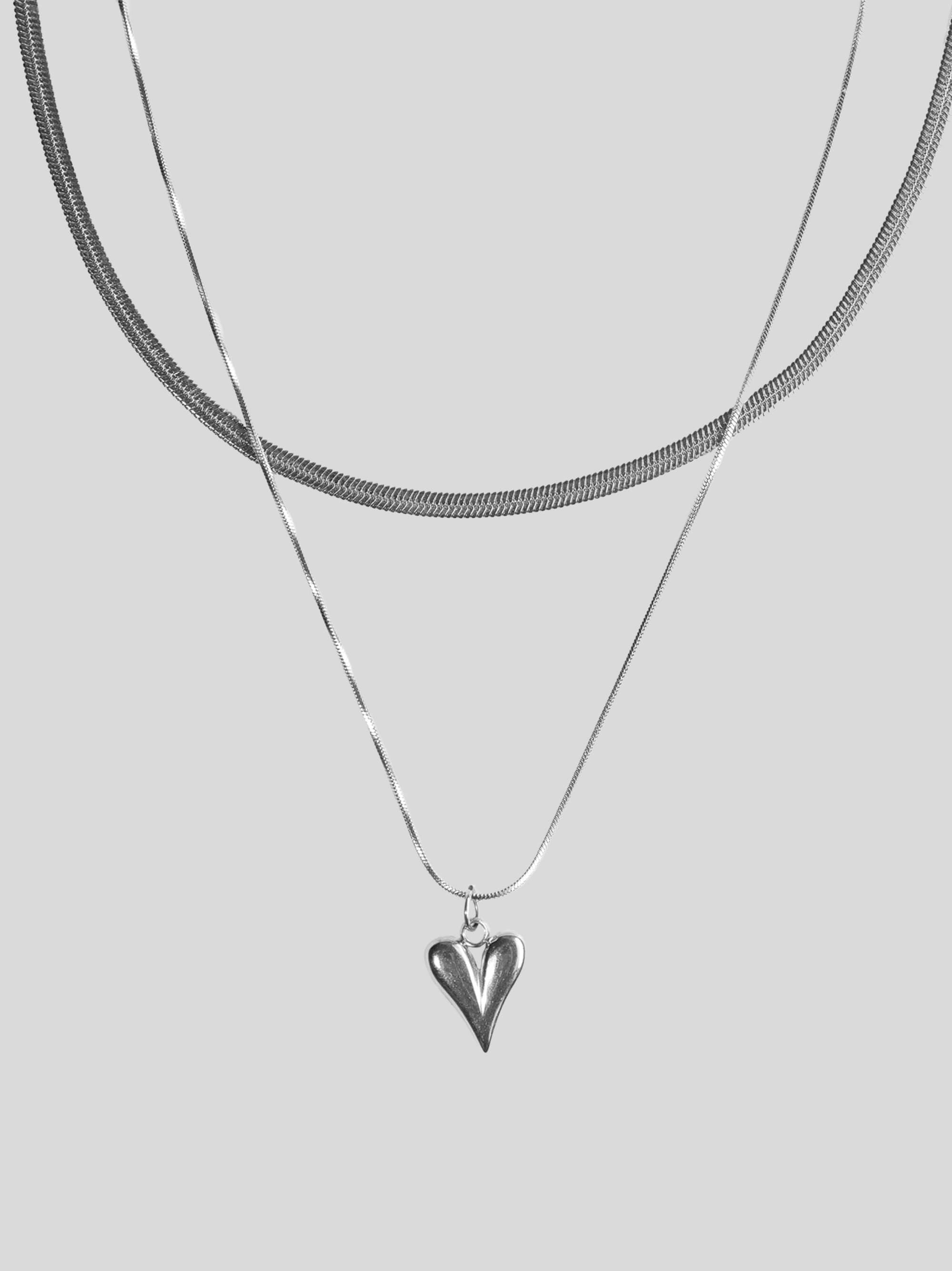 Georga Necklace – Late to Work